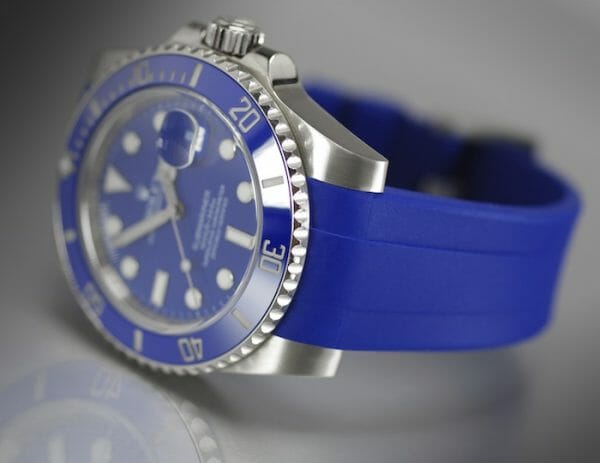 WHY GET THE NEW ROLEX SUBMARINER OYSTER WITH GLIDELOCK CLASP? - Rubber B