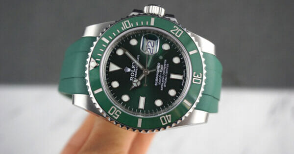 Rolex Submariner Guide - Watch Models & Straps - Rubber B